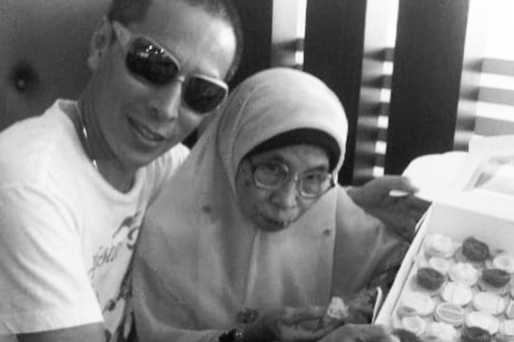 Azlina Aziz Sudah Berpisah Dengan Suami - Hiburan | mStar