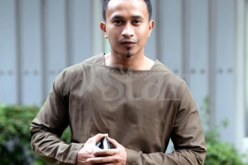 Reza Hasbi Imbas Main Meriam Buluh Di Kampung Talang - Hiburan | mStar