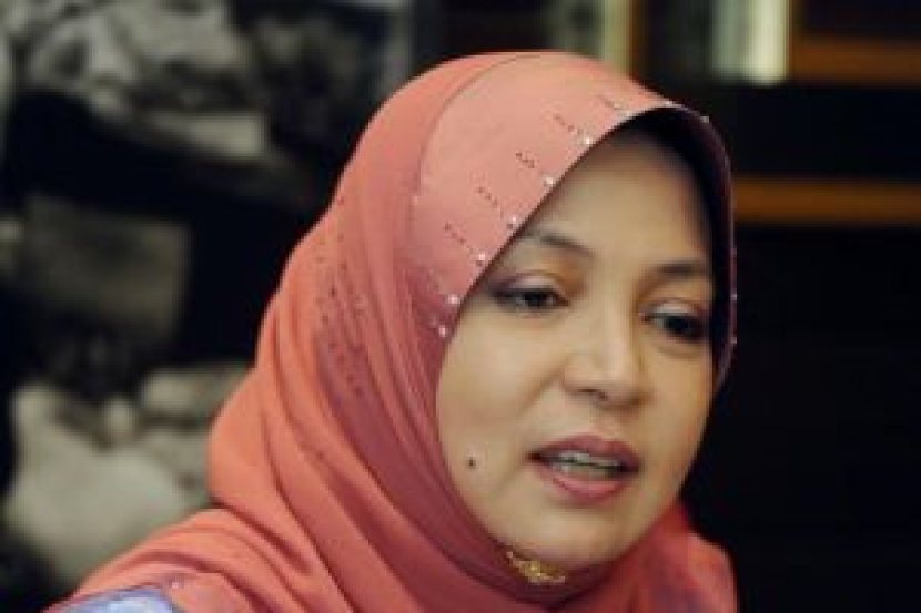Mashitah Umum Tanding Exco Wanita Umno - Semasa | mStar
