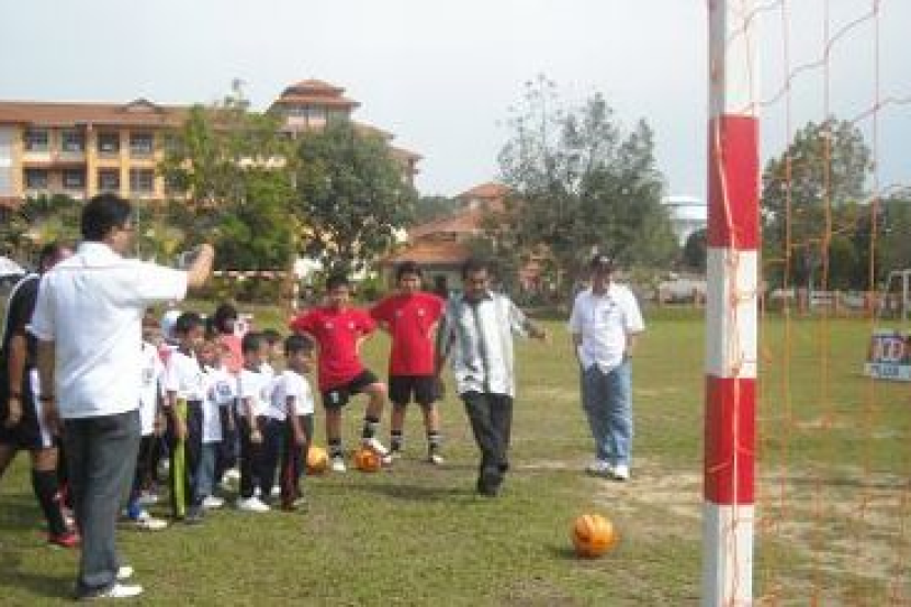 Akademi Bola Sepak Majalah SukanMania Untuk Remaja - Sukan | mStar