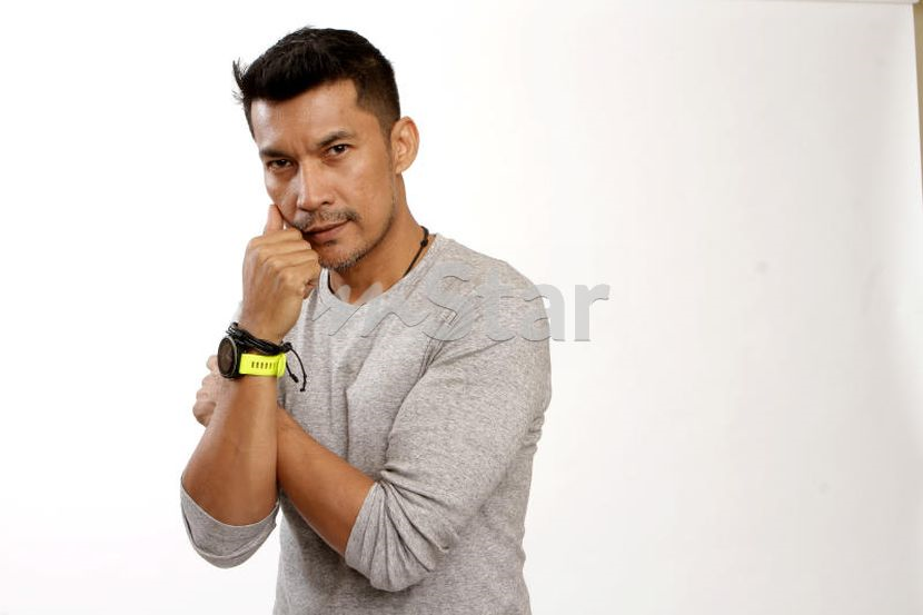 Gara-gara drama Kampung People, Rashidi Ishak dapat gelaran ‘hot daddy ...