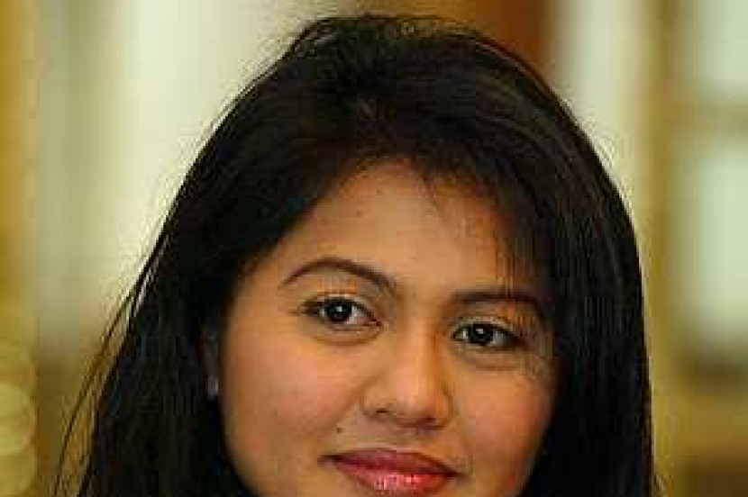 Isu Rumah Tangga : Raja Azura Cuti Mengejut - Hiburan | mStar