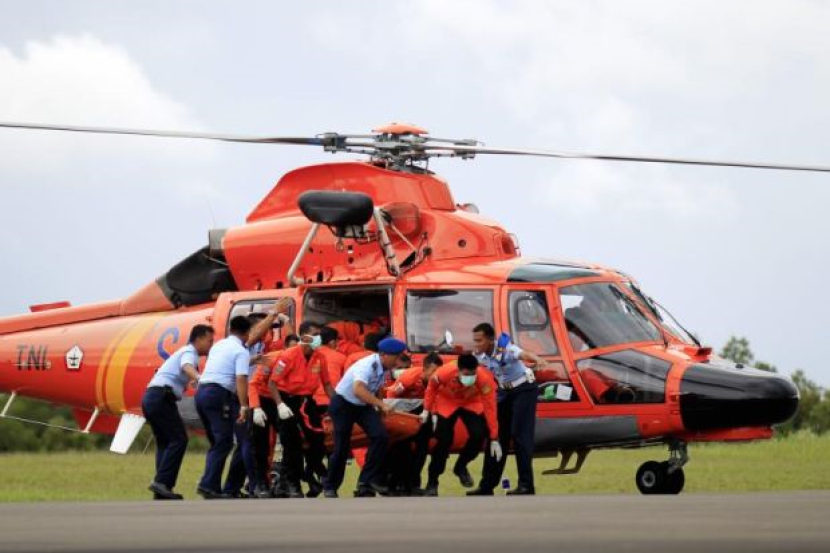 Satu Mayat Ditemui Memakai Jaket Keselamatan - Semasa | mStar