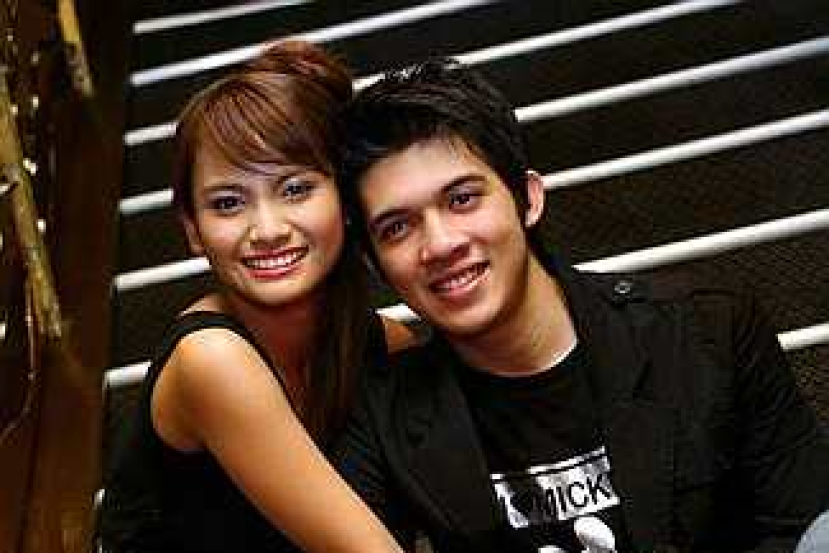 Acha Tidak Kekok Bertemu Irwansyah - Hiburan | mStar