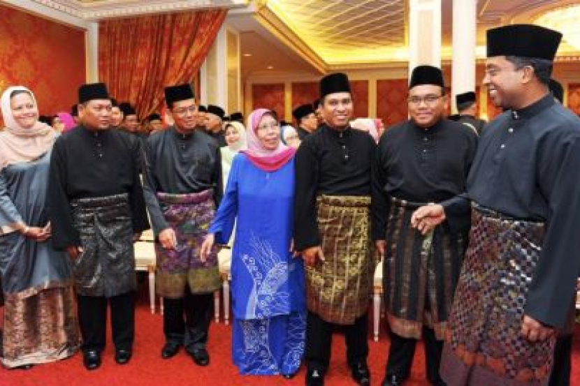 Sembilan Exco Perak Angkat Sumpah - Semasa | mStar